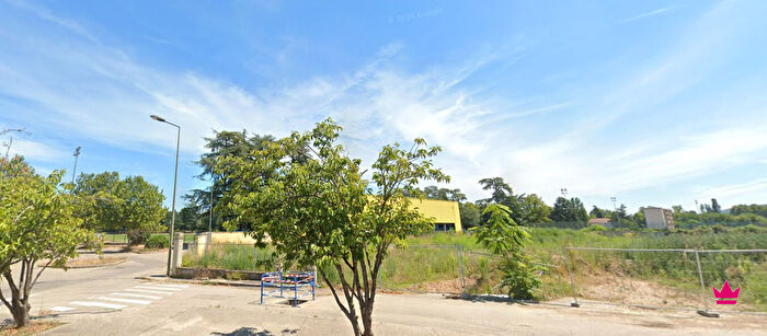 Appartement à vendre - Givors, Plaines, Varissan - 3 pièces - 2 chambres