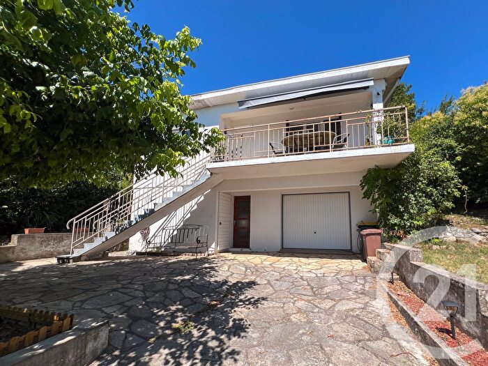 Bon-Encontre : Maison 3 pièces à vendre