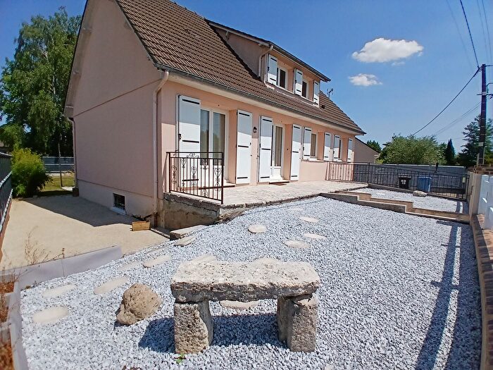 Voves : Maison 6 pièces à vendre