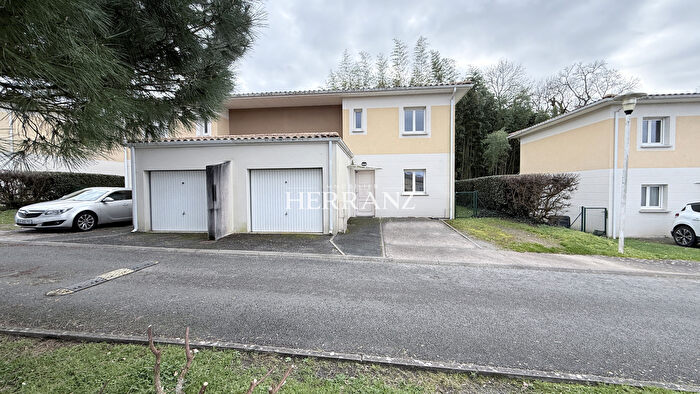 Maison à vendre - Galgon - 4 pièces - 3 chambres