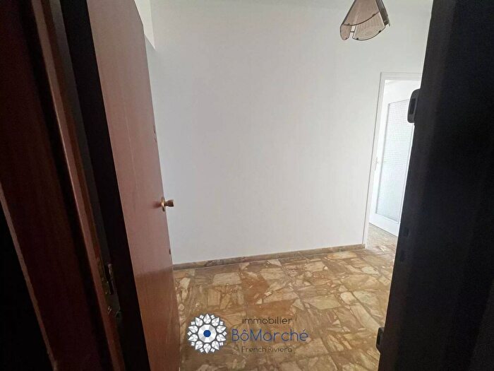 Appartement à louer - Baumettes, Nice - 2 pièces - 1 chambre