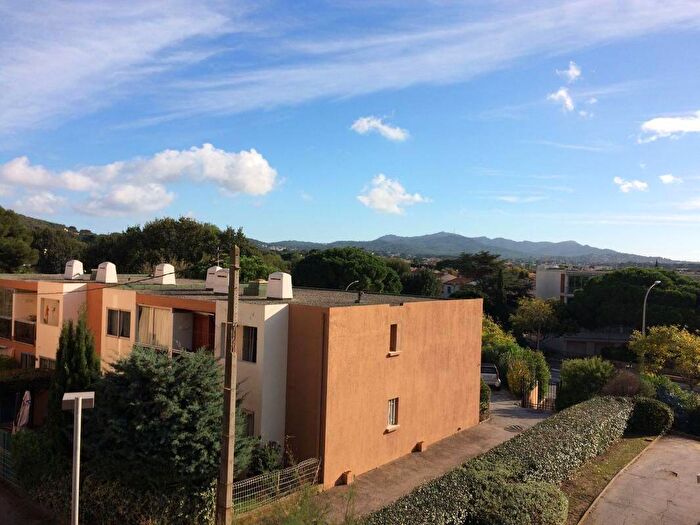 Tante Victoire, Six-Fours-les-Plages : Appartement 1 pièce à louer