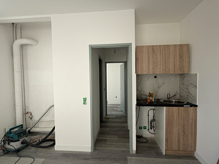 Appartement à louer - Chambéry, Centre-ville - 1 pièce