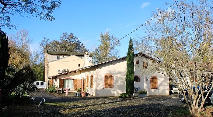 Maison à vendre - Beaumont-de-Lomagne - 18 pièces - 6 chambres