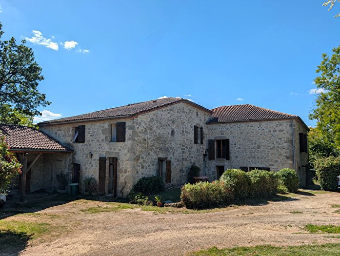 Maison 17 pièces à Agen, à vendre