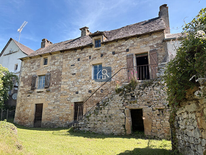 Sainte-Eulalie-d'Olt - Maison 4 pièces à vendre