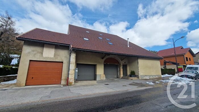 Appartement à louer - Les Hôpitaux-Neufs - 3 pièces - 2 chambres