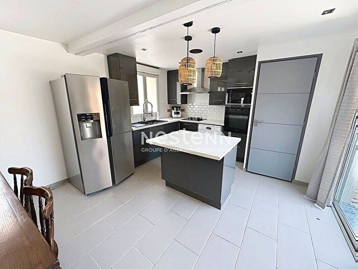 Partie Nord-Ferrieres-Cadenades-Rouviere, Le Muy - Maison 4 pièces à louer