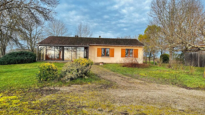 Maison à vendre - Faux - 4 pièces - 3 chambres