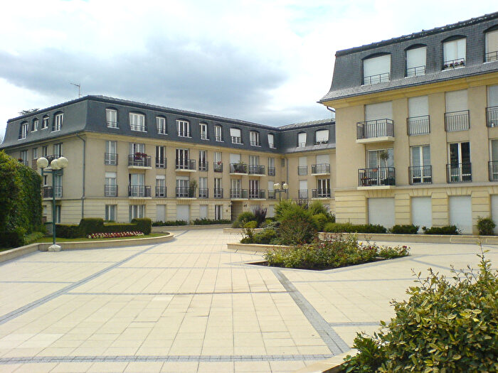 Appartement à louer - Fontainebleau, Provenceaux, Carmel - 2 pièces - 1 chambre