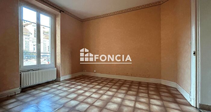 Appartement à vendre - Corbeil-Essonnes, Centre-ville - 3 pièces - 2 chambres