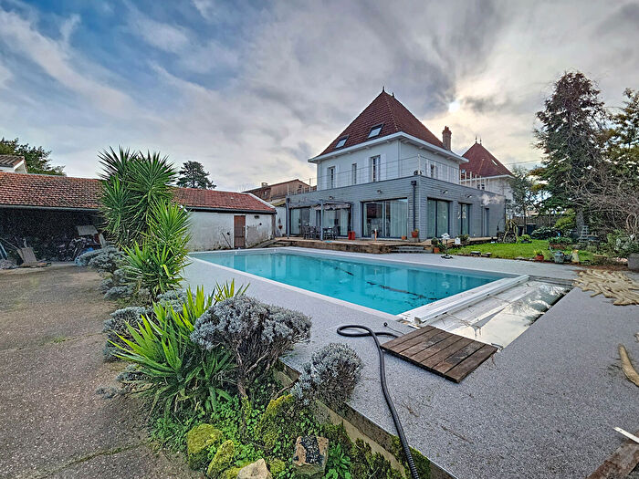 Maison à vendre - Pessac, Sardine - 8 pièces - 5 chambres
