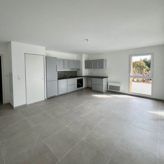 Appartement à louer - Notre Dame Paradis, Martigues - 3 pièces - 2 chambres