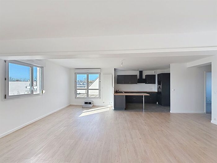 Appartement à louer - Reims, Murigny - 5 pièces - 4 chambres