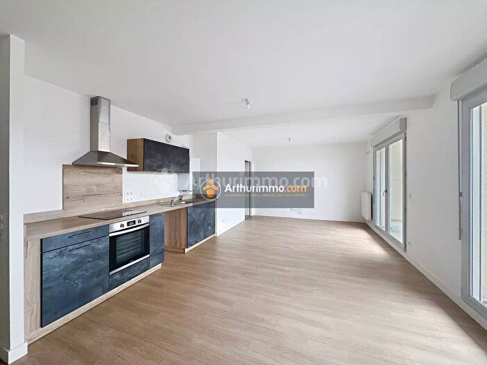 Appartement à louer - Leon Blum-La Raye Dieu, Clermont-Ferrand - 3 pièces - 2 chambres