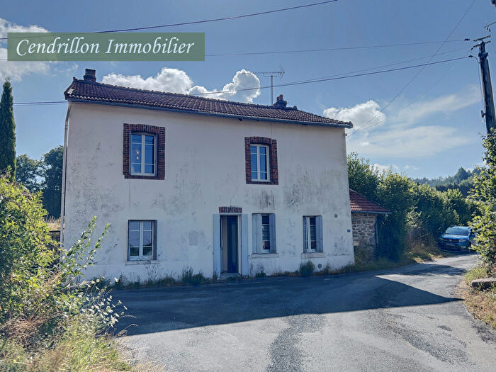 Maison 5 pièces à Mansat-la-Courrière, à vendre