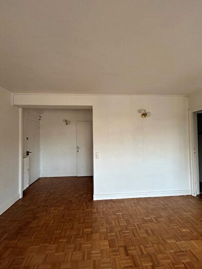 Plateau-Mont Valérien, Rueil-Malmaison : Appartement 3 pièces à louer