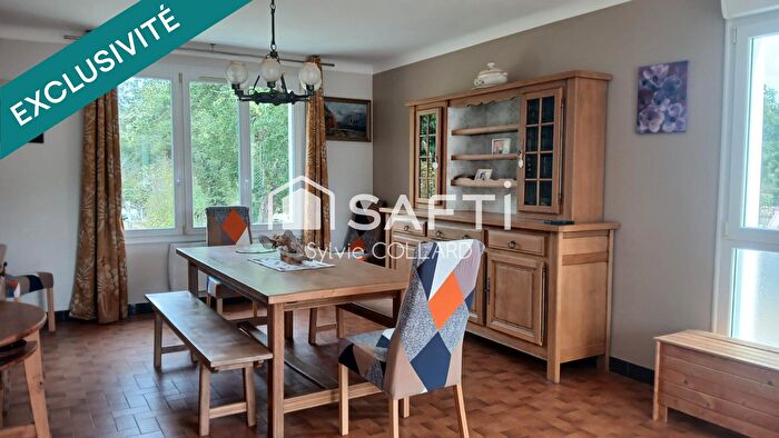 La Chapelle-des-Marais : Maison 7 pièces à vendre