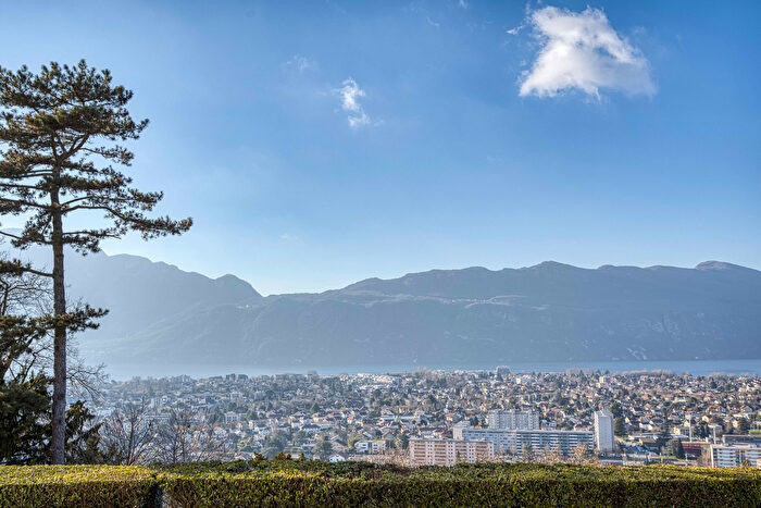 Appartement à vendre - Aix-les-Bains, Est - 3 pièces - 2 chambres