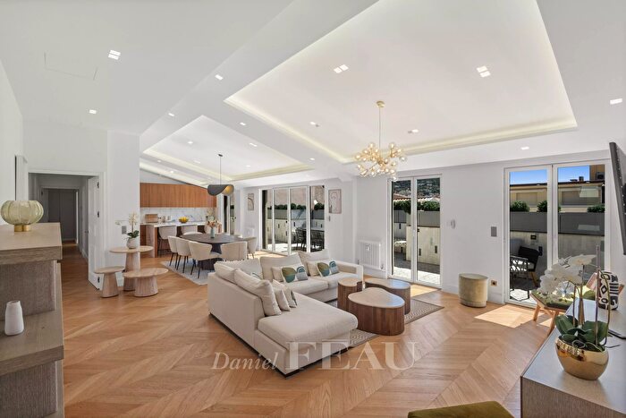 Cannes, Centre-ville : Appartement 6 pièces à vendre