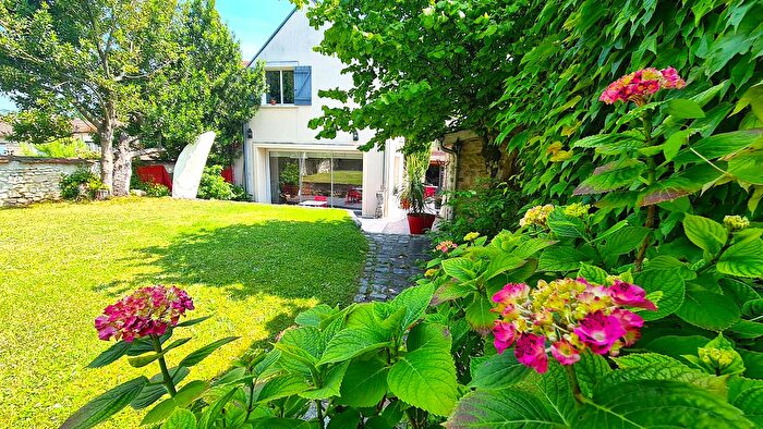 Maison à vendre - Maule - 10 pièces - 5 chambres