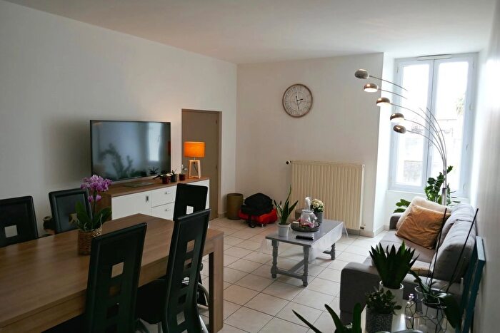 Appartement à louer - Le May-sur-Èvre - 3 pièces - 2 chambres