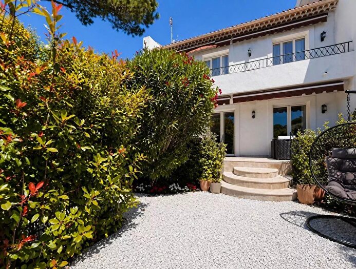 Maison 4 pièces à Cannes, Californie Pezou, à vendre