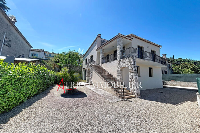 Maison 6 pièces à Cagnes-sur-Mer, Les Canebiers, à vendre