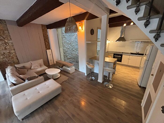 Maison à louer - Bizanet - 4 pièces