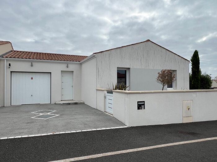 Maison 4 pièces à Meschers-sur-Gironde, à louer