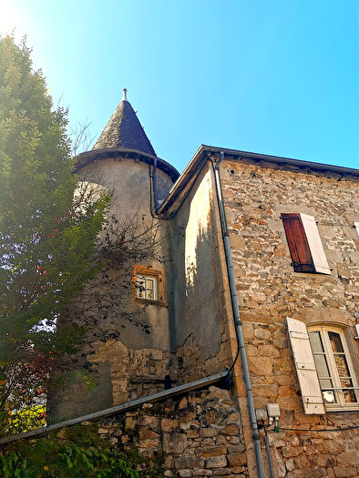 Maison à vendre - Treignac - 12 pièces - 6 chambres