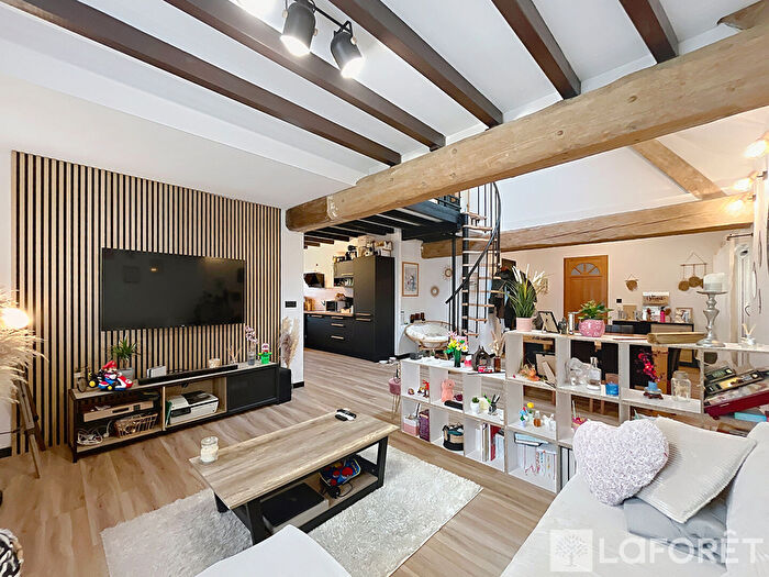 Appartement à vendre - Les Abrets - 4 pièces - 2 chambres