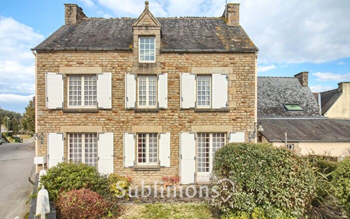 Maison à vendre - Le Roc-Saint-André - 5 pièces - 4 chambres