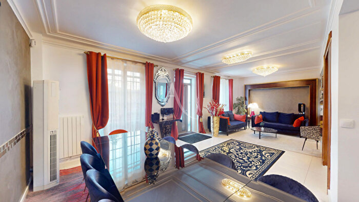 Maison à vendre - Villemomble, Centre-ville, Orangerie - 6 chambres