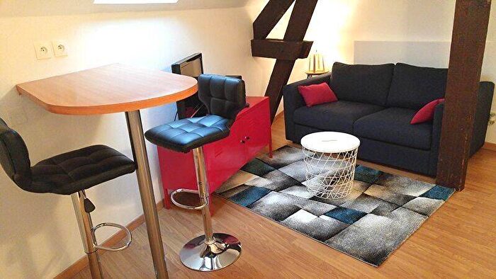 Cathédrale, Tours : Appartement 2 pièces à louer
