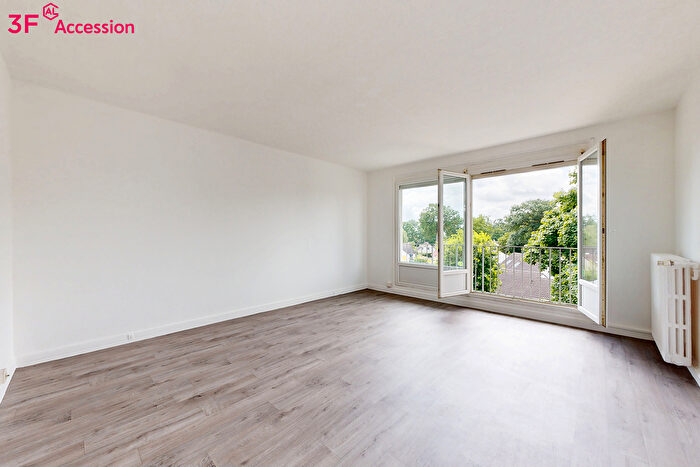 Appartement 4 pièces à vendre - Le Plessis-Trévise, Marbeau, Coeuilly