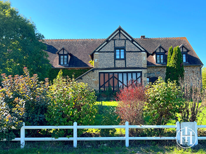 Maison à vendre - Charenton-du-Cher - 13 pièces - 8 chambres