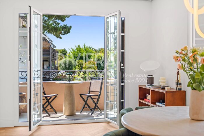 Saint-Laurent-du-Var, Galinières, Pomarels : Appartement 3 pièces à vendre