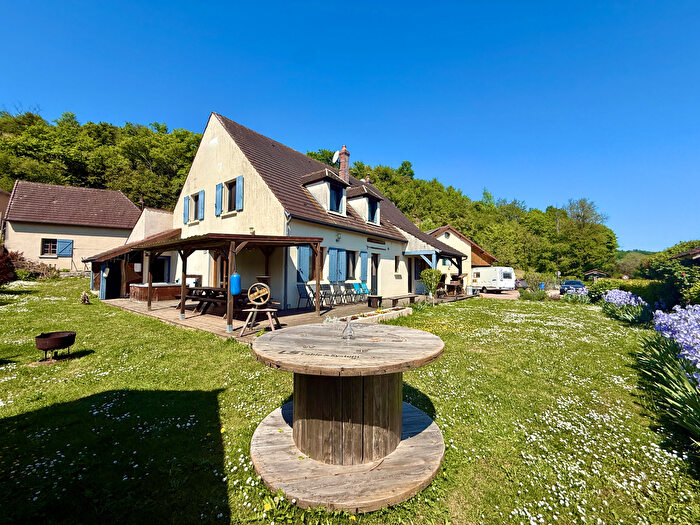 Maison 10 pièces à vendre à Chevroches