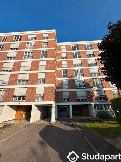 Charmilles, Troyes - Appartement 6 pièces à louer