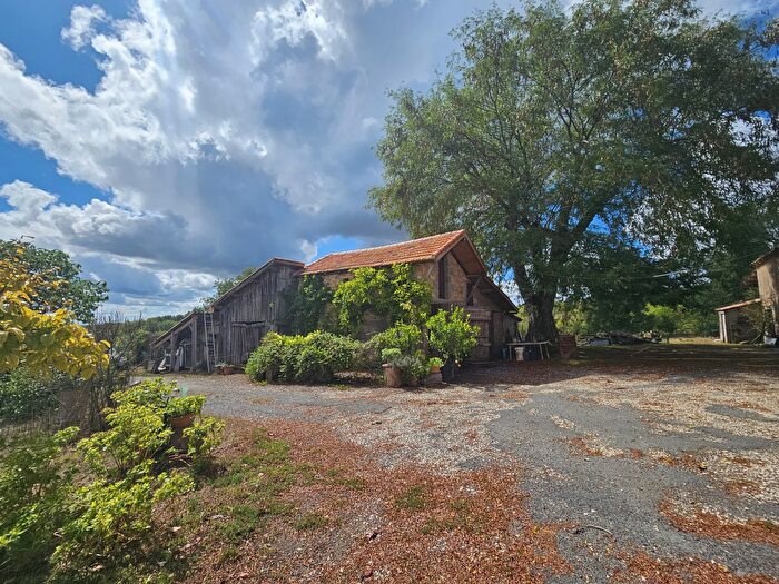 Maison à vendre - Vergt-de-Biron - 7 pièces - 5 chambres