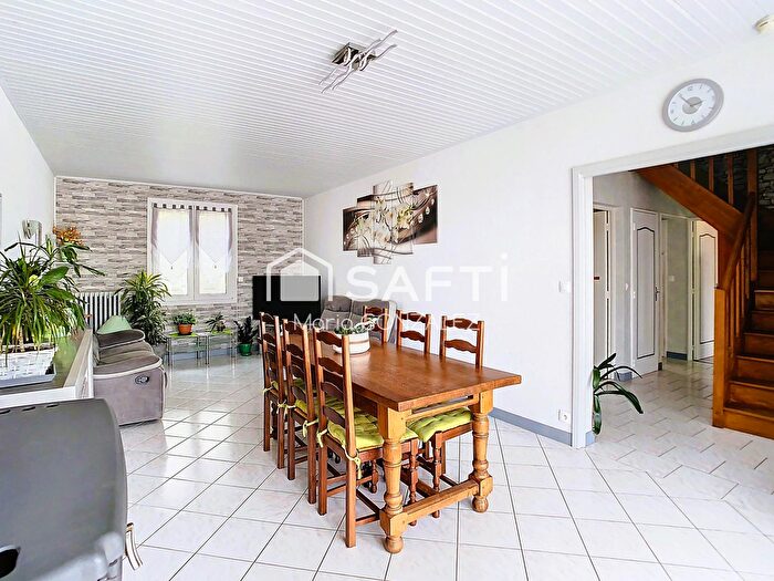 Maison à vendre - Montbazon - 6 pièces - 5 chambres