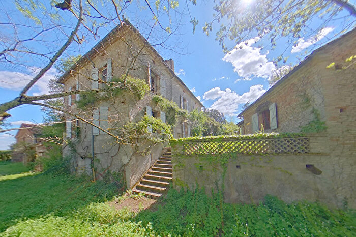 Maison 9 pièces à Molières, à vendre