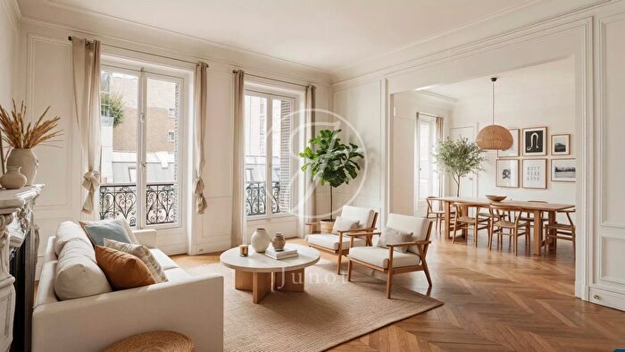 Appartement à vendre - Paris e , Dauphine - 7 pièces - 5 chambres