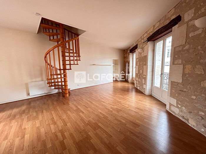 Cognac, Centre-ville, Gare : Appartement 3 pièces à louer