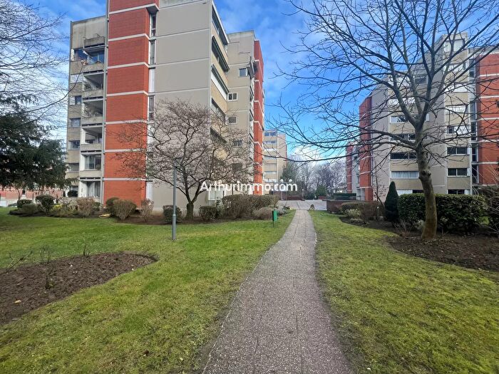 Appartement à vendre - Sucy-en-Brie, Centre-ville - 5 pièces - 4 chambres