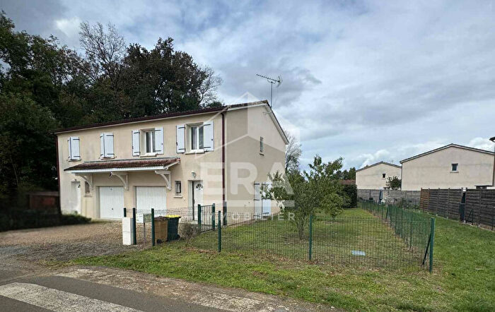 Maison à vendre - Saint-Médard-de-Guizières - 5 pièces - 3 chambres