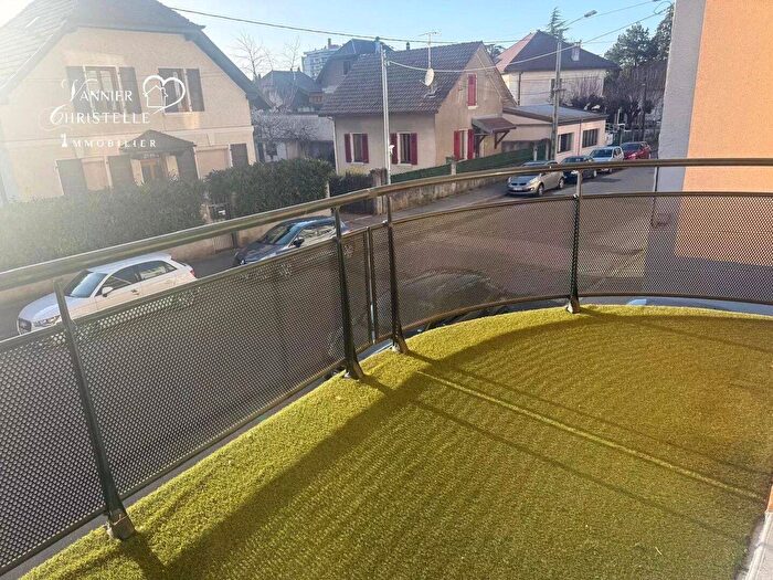 Appartement à louer - Cités, Thonon-les-Bains - 2 pièces - 1 chambre