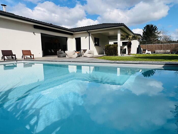 Maison à vendre - Saint-Aubin-de-Médoc - 5 pièces - 3 chambres