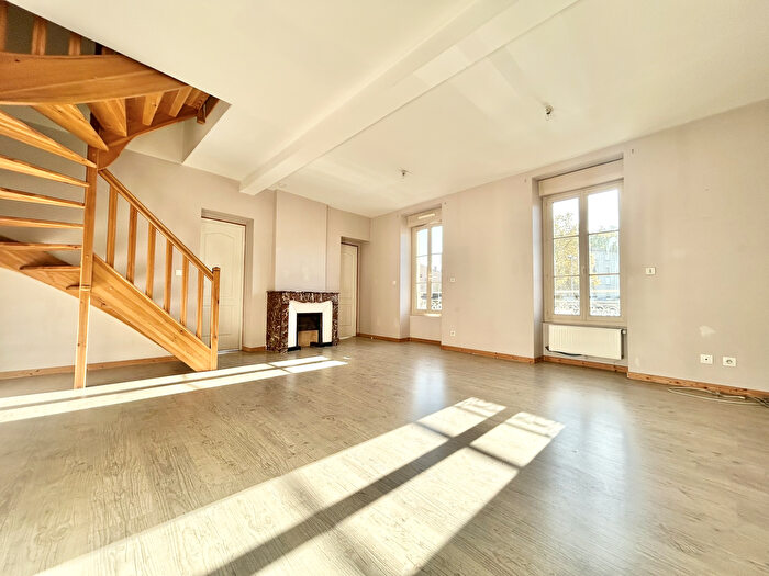 Appartement 3 pièces à louer à Rive-de-Gier, Centre-ville, Baldeyrou, République